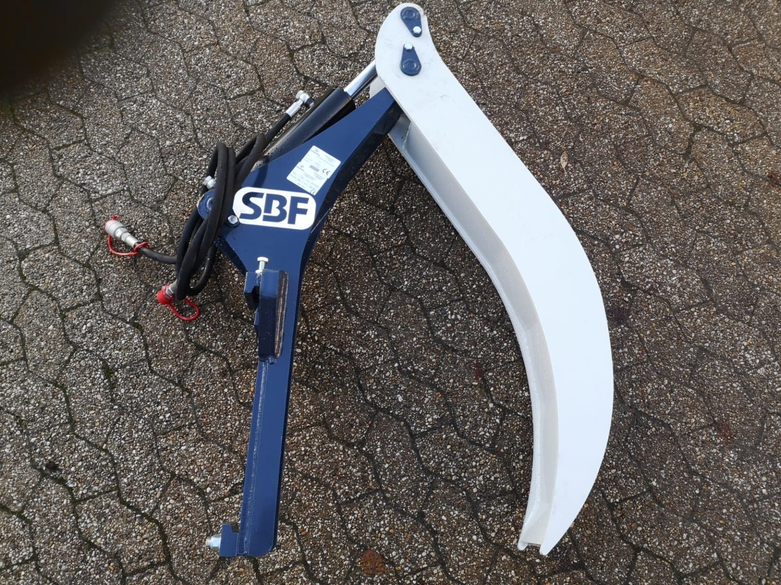 SBF UPG1 Niederhalter für Palettengabel – SB Agrar- und Forsttechnik GmbH