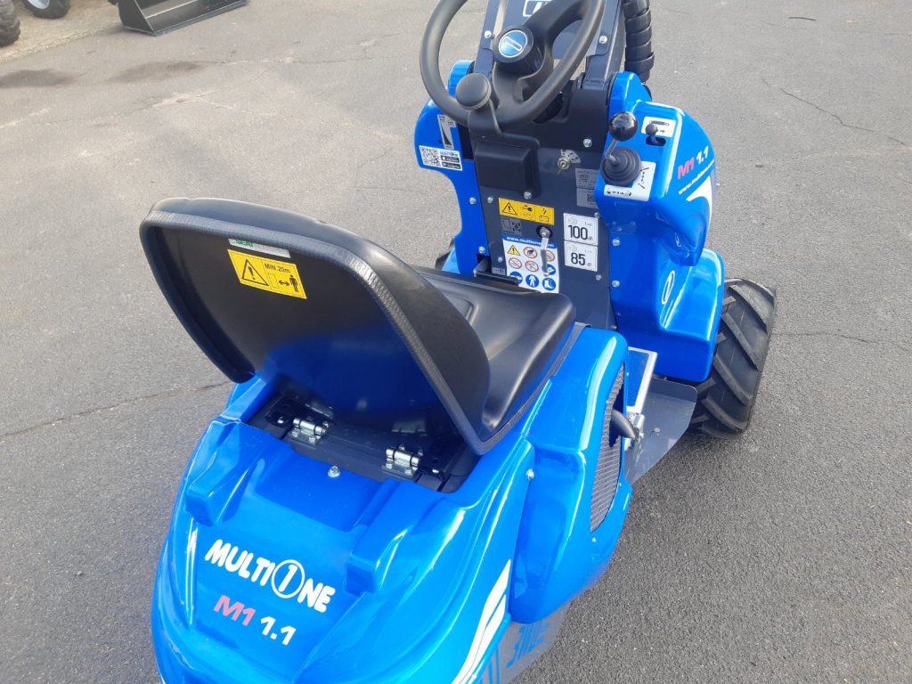 Multione 1.1 K Null Radius Hoflader 1,8m 250 Kg Yanmar Mähwerk – SB ...