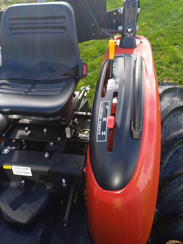 Branson 2500HL Hydrostat Traktor Schlepper Acker Wald Kommune SBF – SB ...